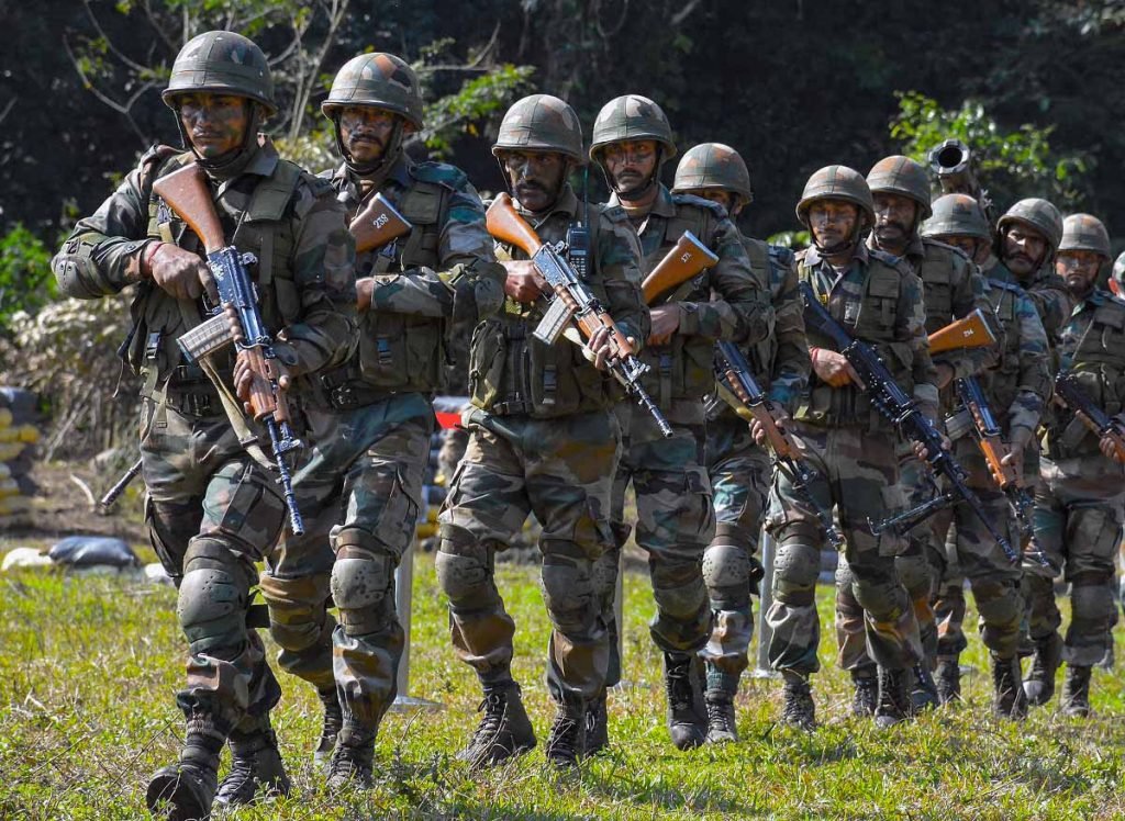 10 Qualities of Effective Military Leadership