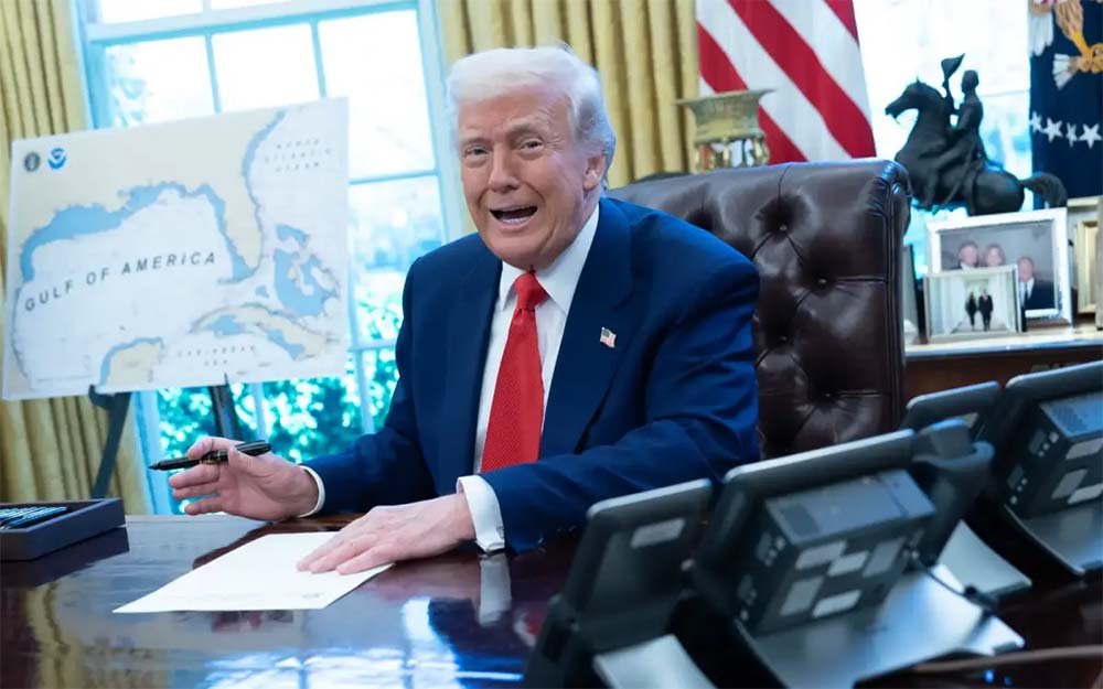 Trump Signs Order on Shipbuilding